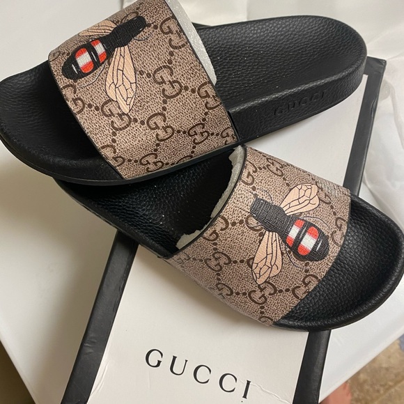 Gucci | Shoes | Gucci Supreme Bee Pool Slides | Poshmark